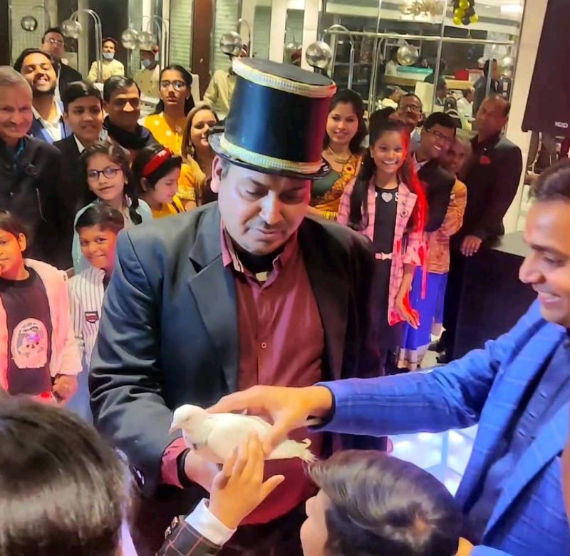 Magician Jayant Pathak - A Famous and Best Magician Delhi NCR
